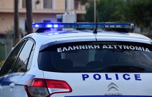 ΧΕΙΡΟΠΕΔΕΣ ΣΕ ΑΣΤΡΟΦΟΡΟ ΤΗΣ ΕΛΛΗΝΙΚΗΣ ΑΣΤΥΝΟΜΙΑΣ ΓΙΑ ΥΠΕΞΑΙΡΕΣΗ ΠΟΣΟΥ ...